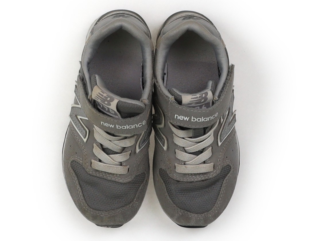 【最大90%OFF】スニーカーの子供服(ニューバランス/靴17cm〜) | キャリーオン